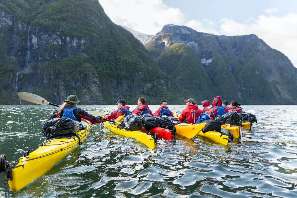 7 Tips for Sea Kayaking Safely