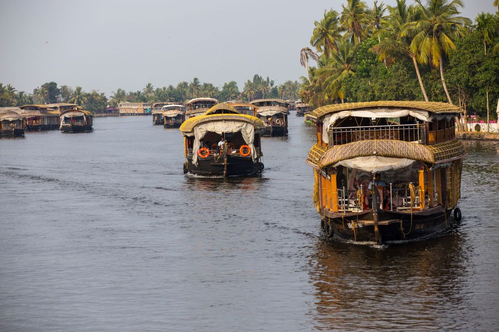 An Environmentally Friendly Guide to Kerala's Backwaters