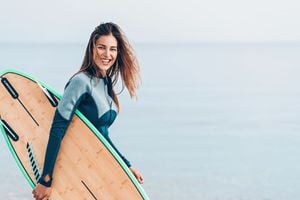 Surfing Guide | 6 Awesome Tips for Beginner Surfers